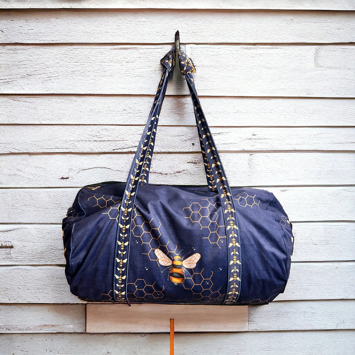 Amber Makes Luxury Velvet Busy Bees Weekender Bag Sewing Kit – My ...